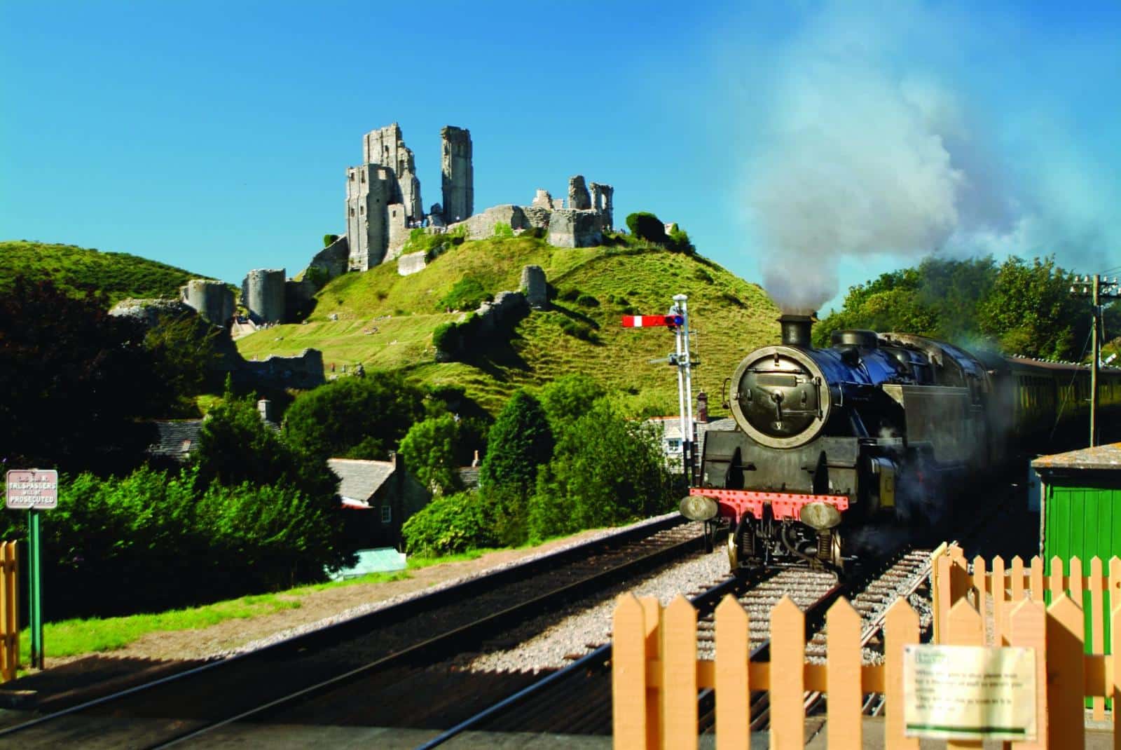 Corfe Castle Railway Station - Burnbake