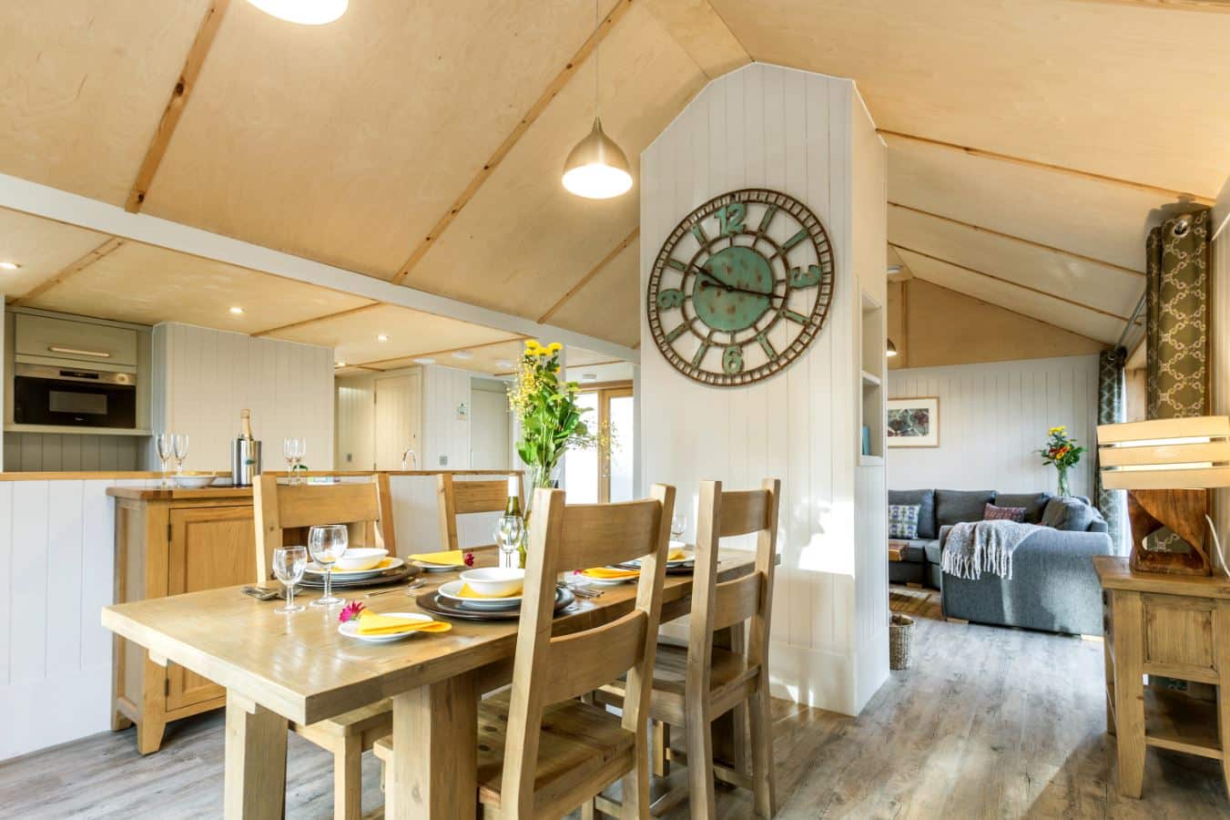 Virtual Lodge Tours - Burnbake