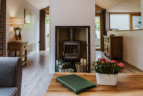 Last-minute availability - Burnbake